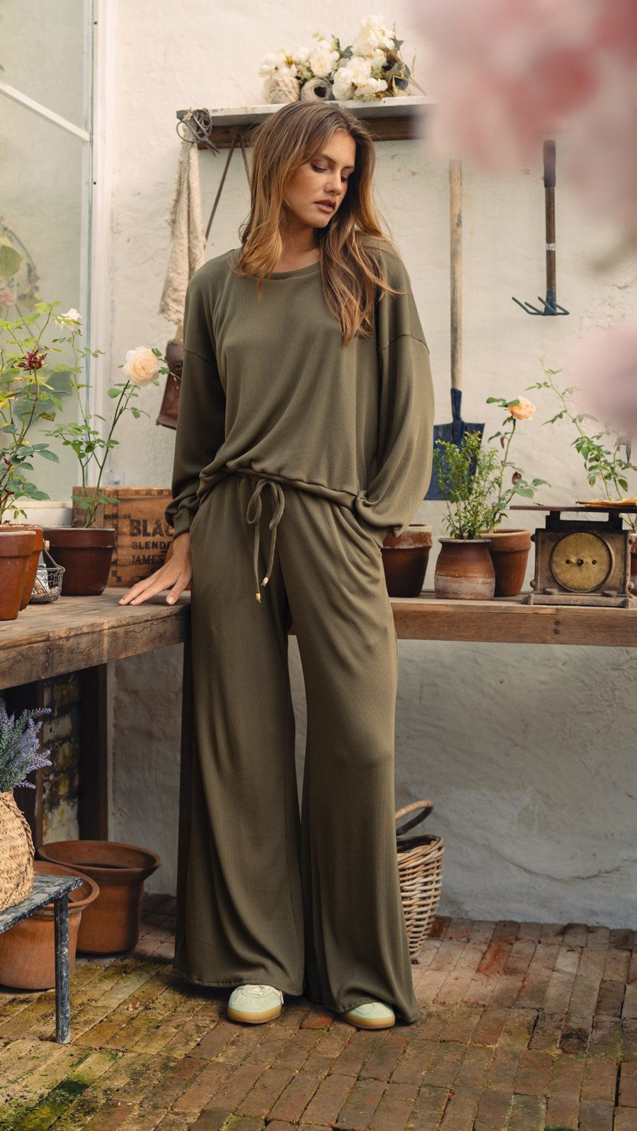 Khush Bacio Sweatshirt – Chelsea Pacifica